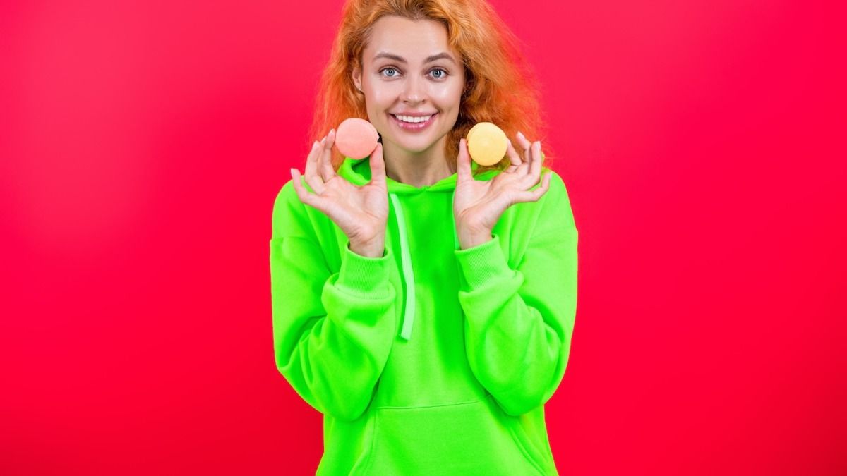 'AITA for calling out a woman that uses our macarons for her online ...