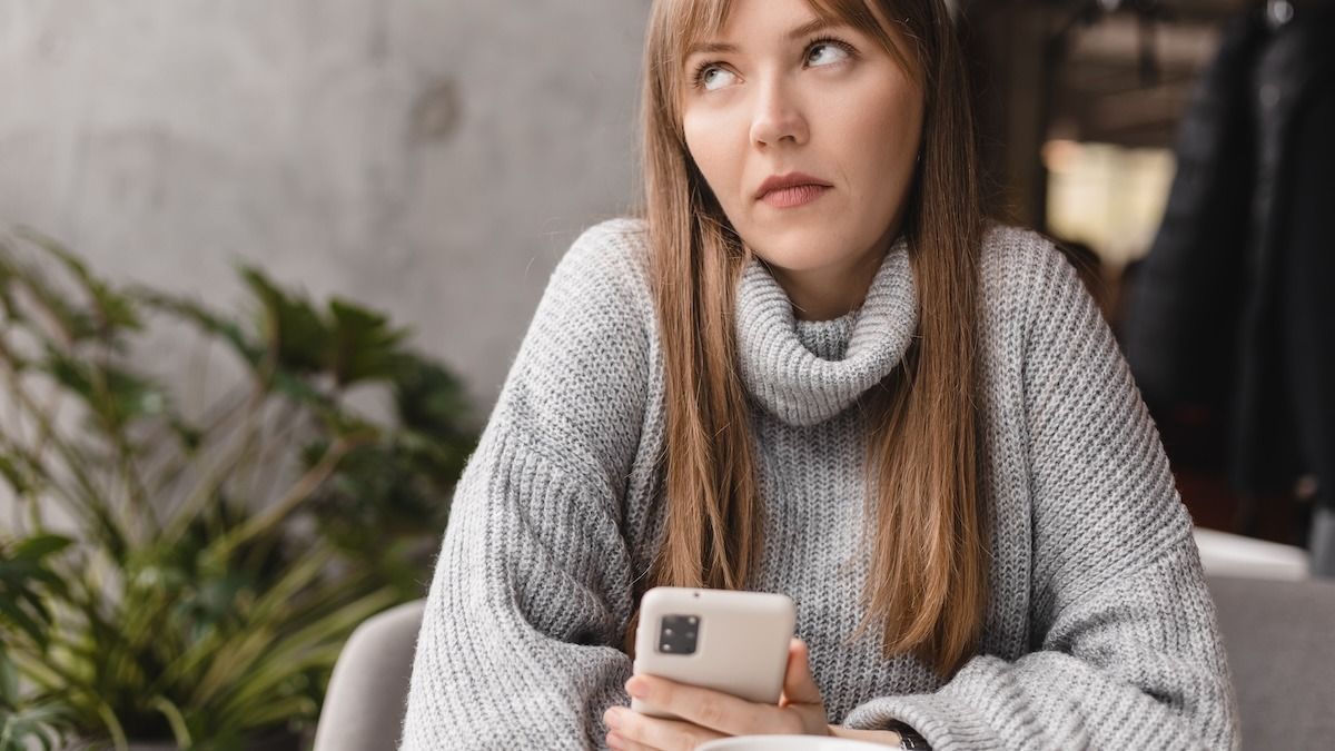 'WIBTA if I were to dump my boyfriend for being a snobby movie critic ...