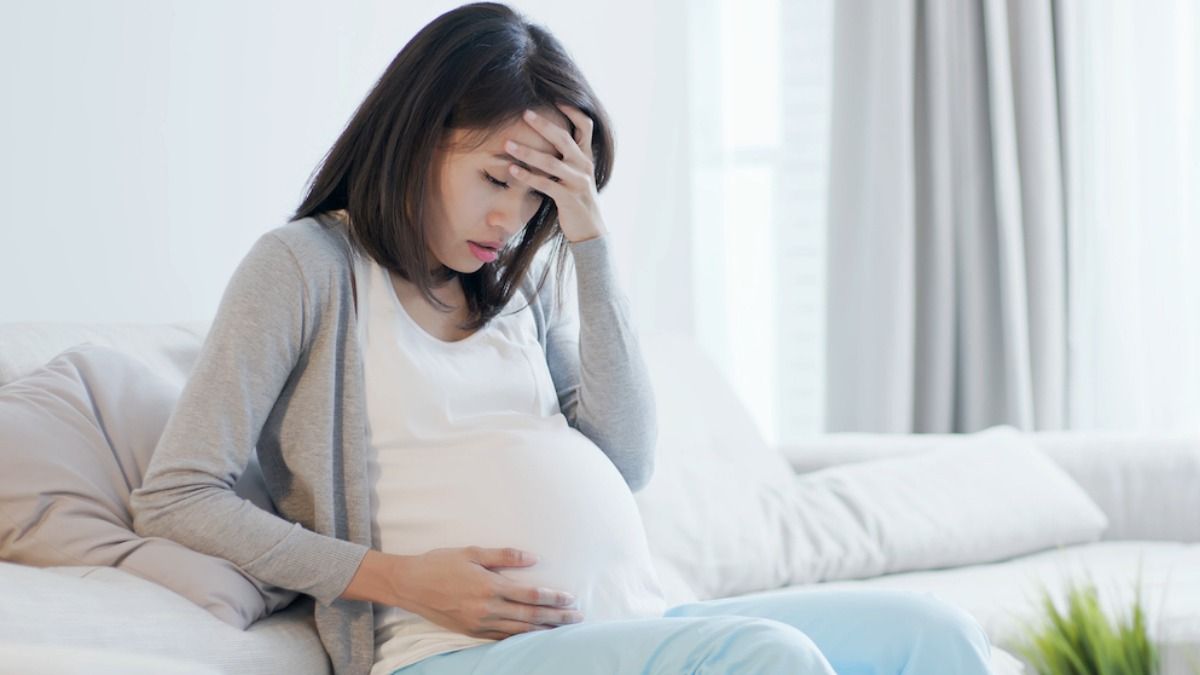 Woman creates 7 strict rules around the birth of her first child. AITA ...