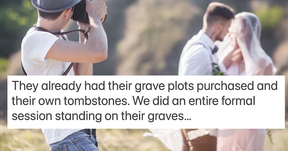 16 wedding photographers share what happened at the weirdest wedding ...