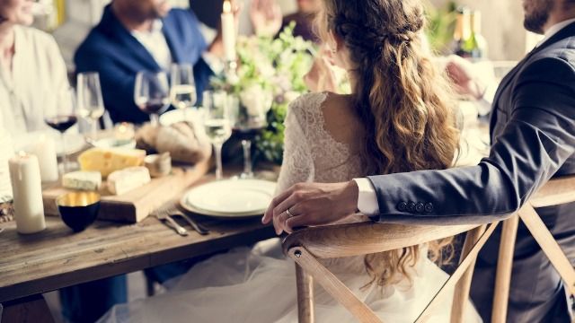 Bride shares wedding horror story shaming guest who stole $300 at the ...