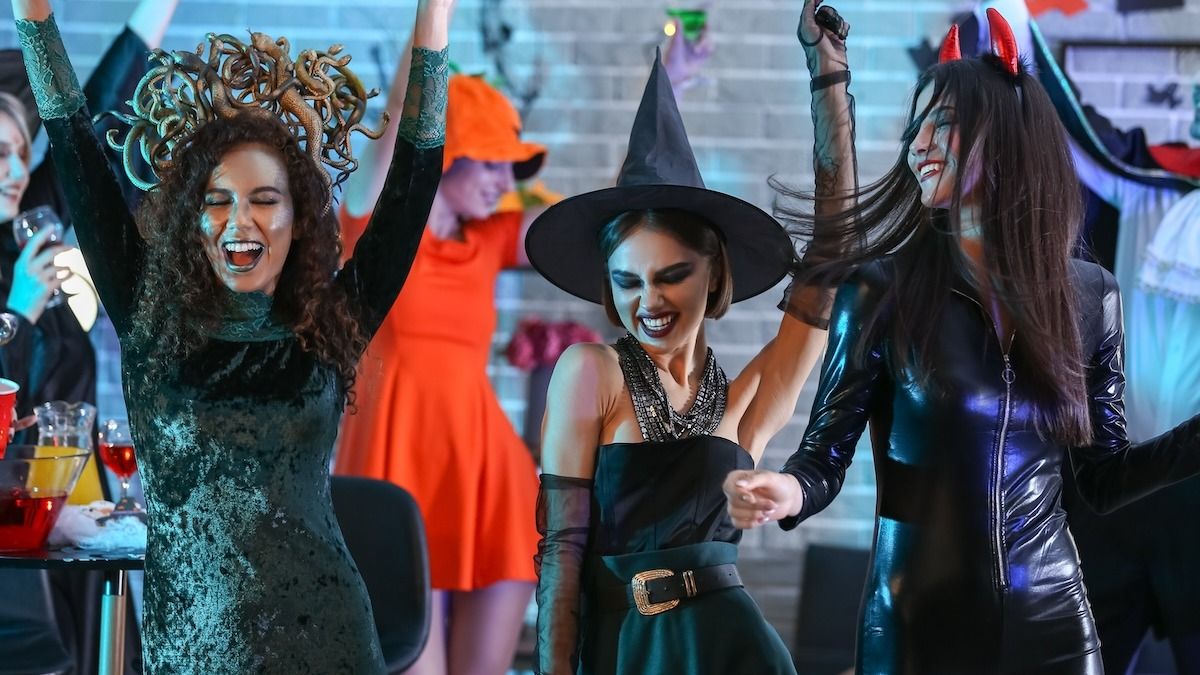 Host excludes 'party girl' acquaintance from Halloween party for being ...