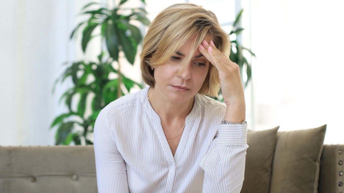 Woman Warns Son About Proposing To His Gf She Has Too Many Red Flags Aita Someecards