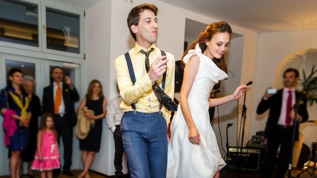 Swing dancer asks if she was wrong to 'dance well' at wedding when ...