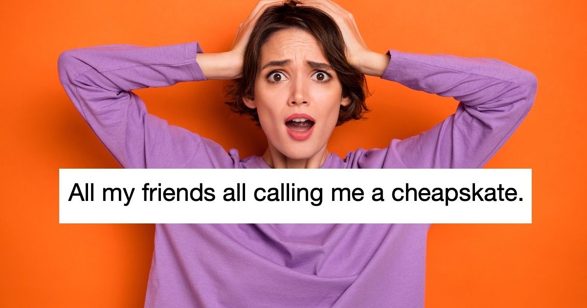 Woman who makes $90K refuses to split check with friend who makes $100K ...