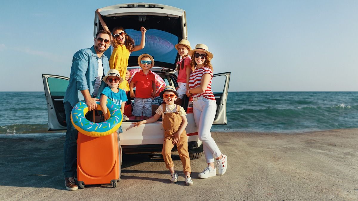 Woman snaps at BIL after he sends big 'invoice' for family trip he ...