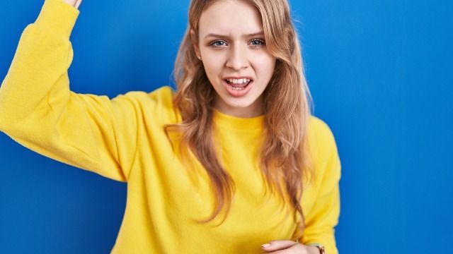 Woman tells husband to not bring rude daughters around her sons, he ...