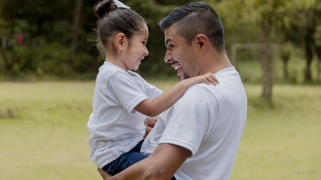 Young single dad sarcastically snaps at mom who asks him if he 'knows ...